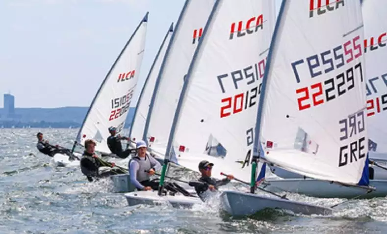 ΠΡΕΜΙΕΡΑ ΣΤΟ ΠΑΝΕΛΛΗΝΙΟ ILCA6 ΣΤΗΝ ΑΡΤΕΜΙΔΑ - Cyprus Sailing TV